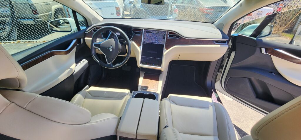 2017 Model X Long Range – Karland Motors Inc.